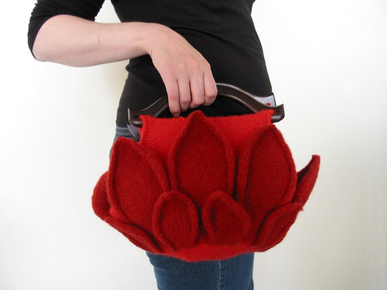 Red Lotus Felted Bag Pattern - Etsy