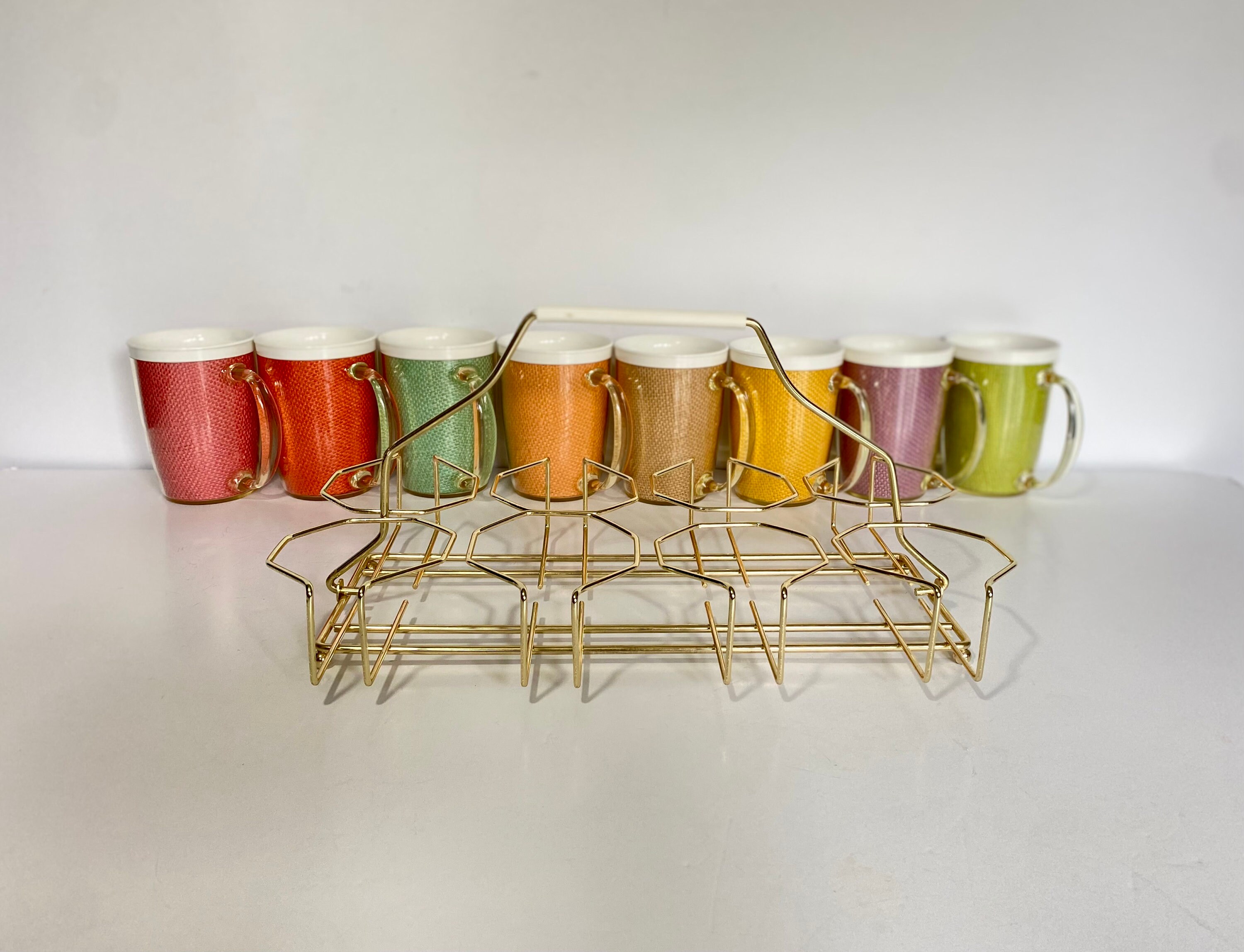 Vintage Raffia Cups & Metal Carrier. Retro Raffiaware Melmac Handle ...