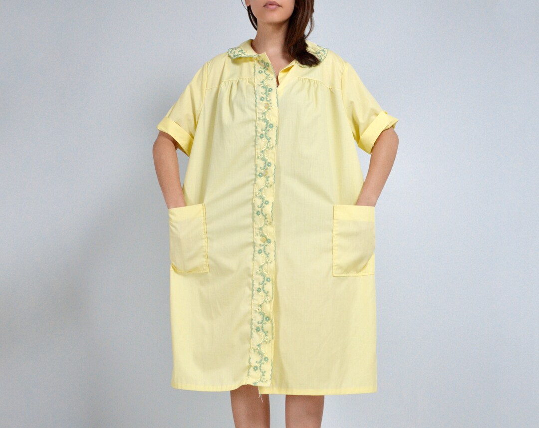 Vintage 70s Yellow Robe, M to L | Button Front Embroidered Housecoat - Etsy