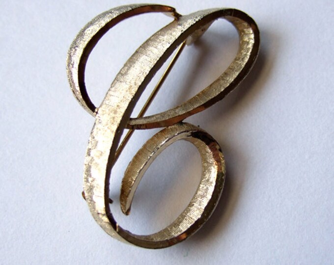 Gold Initial Brooch Pin Large C Letter Brooch Vintage Initial Jewelry ...
