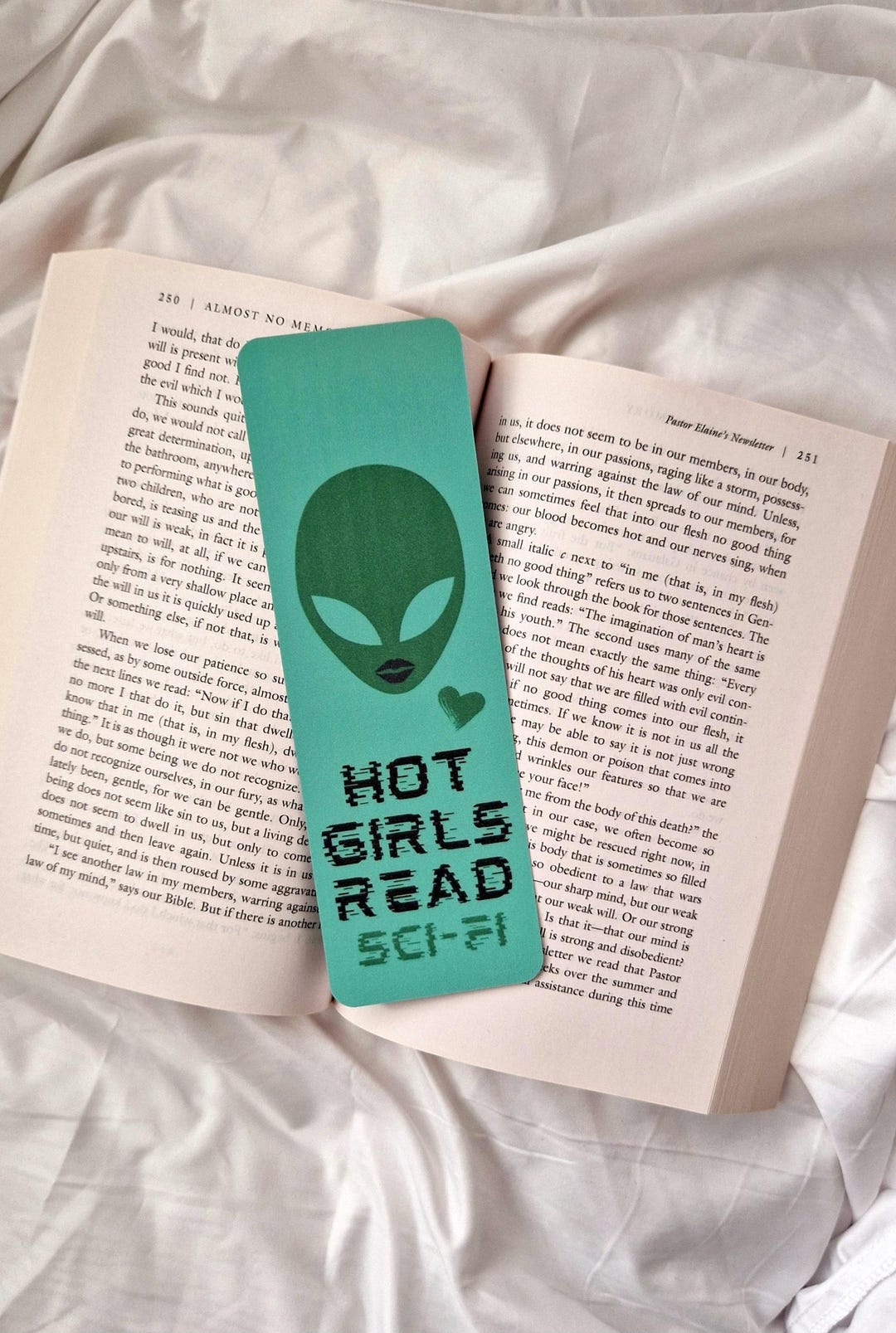Sci-fi Alien Bookmark | Book Lover Gift, Handmade | Hot Girls Read - Etsy