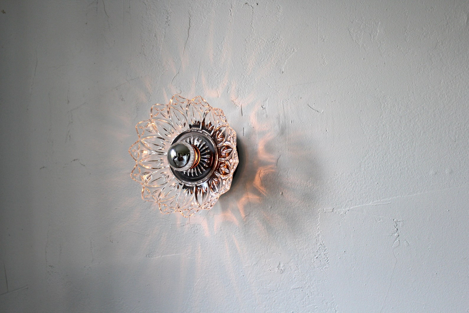 Sconce Lamp, Vintage Federal Glass Clear Flower Plate Shade, Flush ...