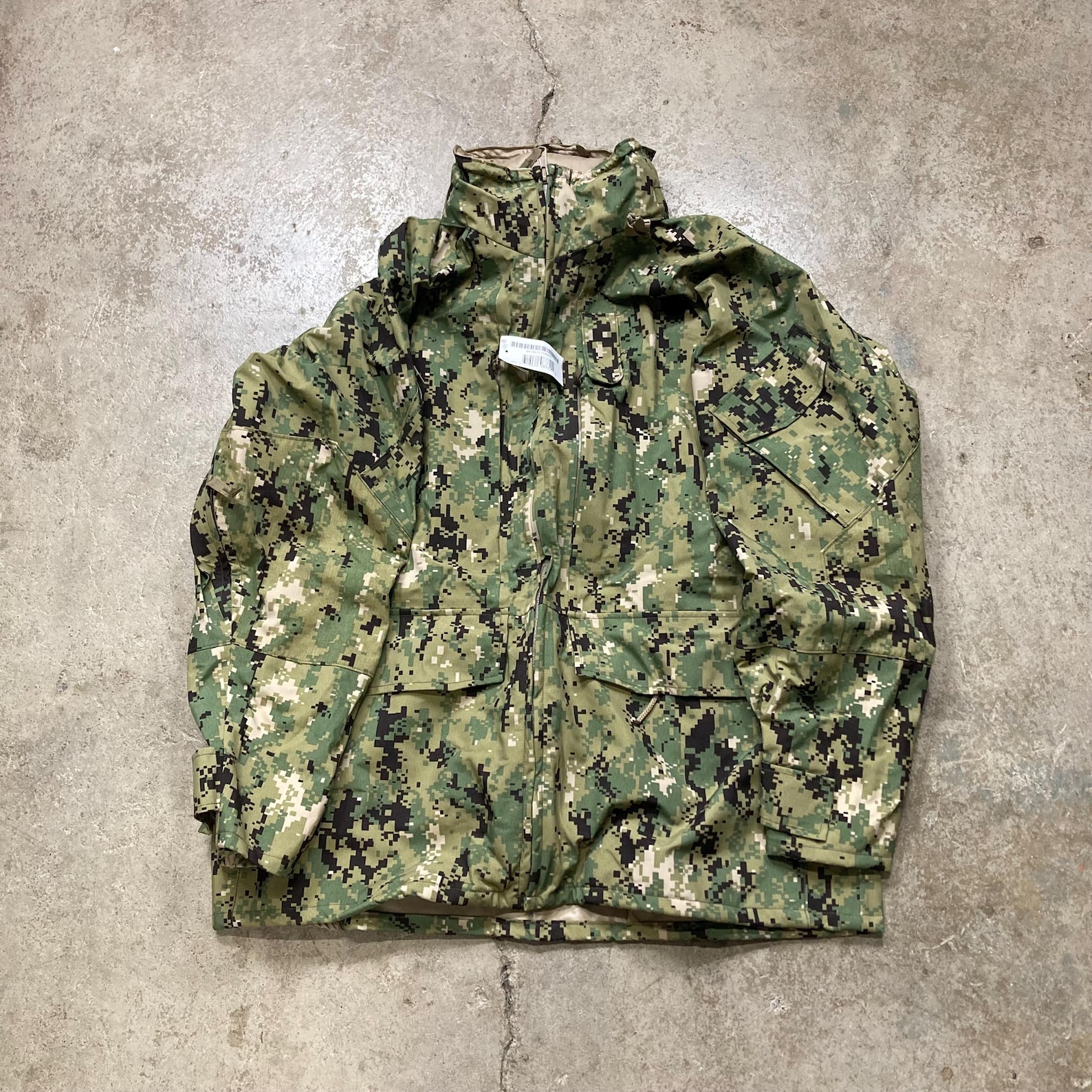 US Military NWT ECWCS Goretex Digital Camo Working Parka Nylon Shell Sz ...