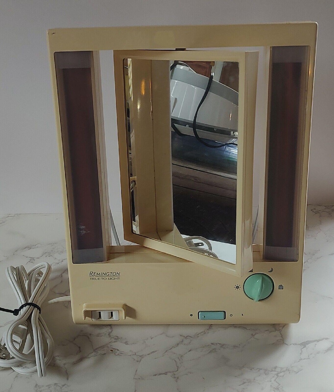 Remington True to Light Model LM 7 Make up Mirror 4 Light Settings A10 ...