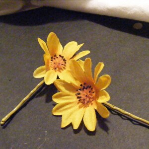 Duo of Yellow DAISY Hair Pins - Customizable on Bobby Pins, Barrettes ...