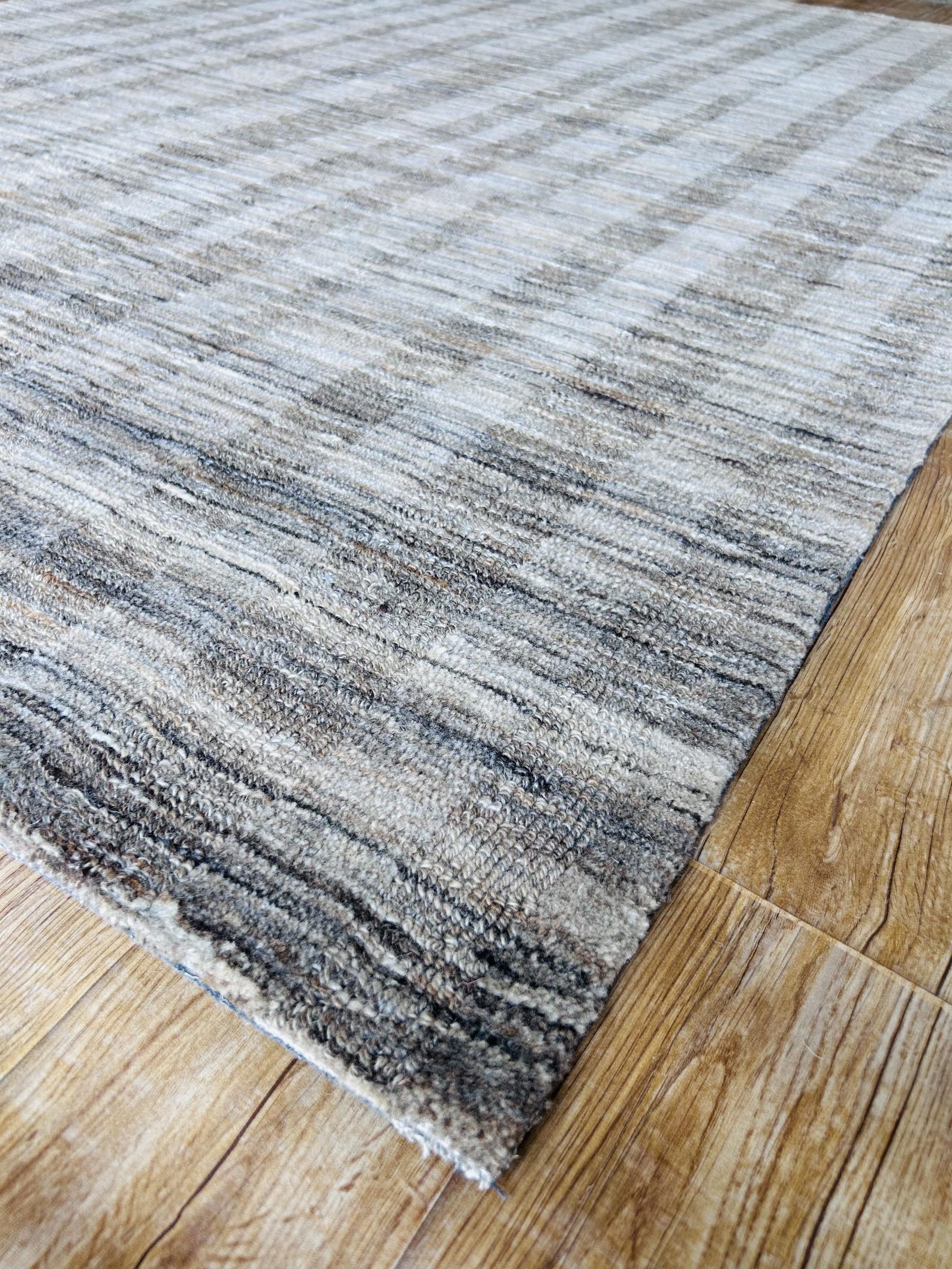 Handloom Loop and Cut Pile Rugs in Wool Area Rugs – Elevate Your ...