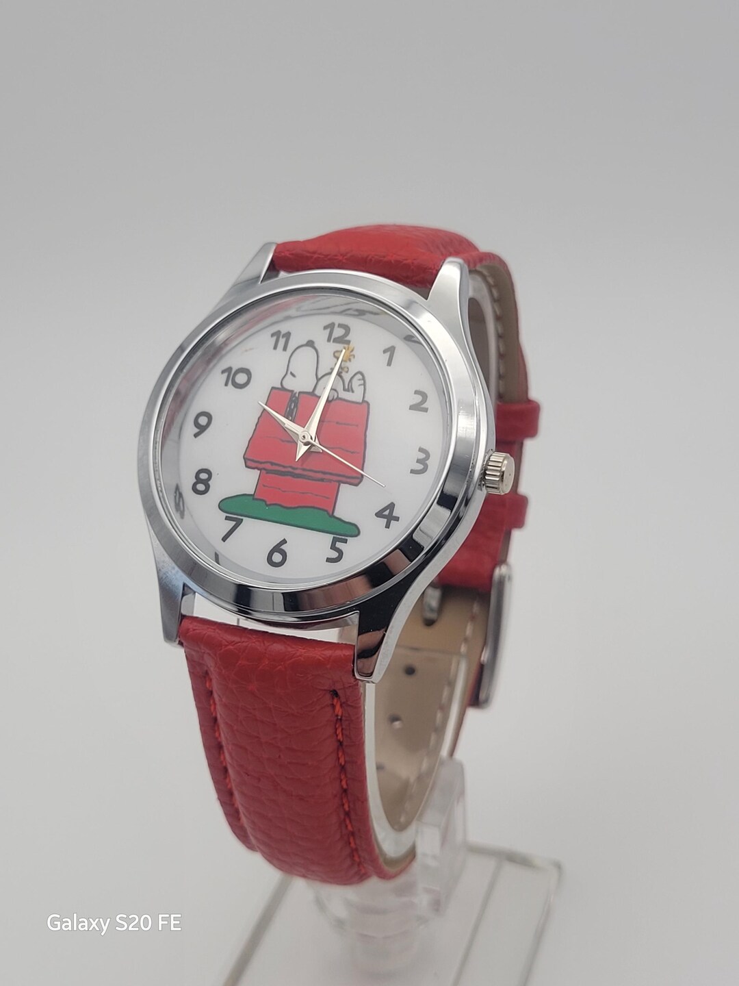 36.0mm Snoopy Quartz Watch Choice of Leather Straps Red Black Green ...