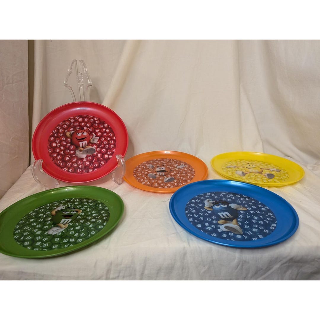 M&M Plates Set of 5 Vintage Red Yellow Green Blue Orange 8 Inch Plate ...