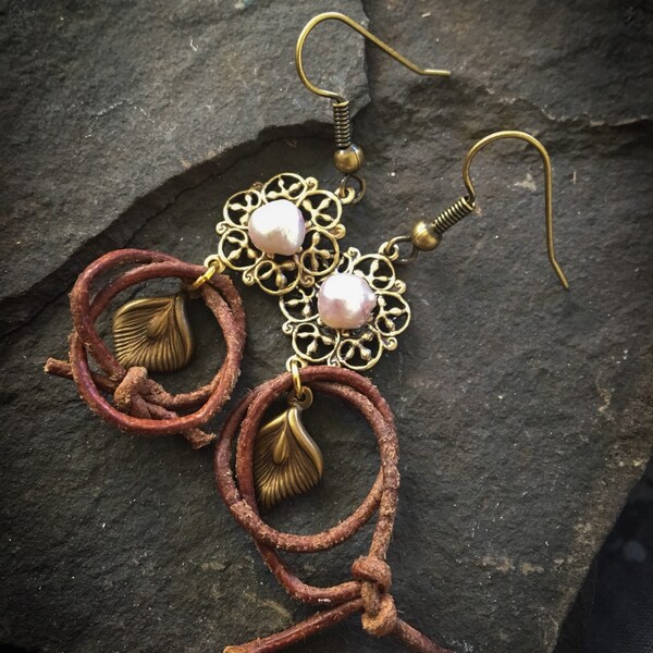Medieval Pearl Earrings - Etsy