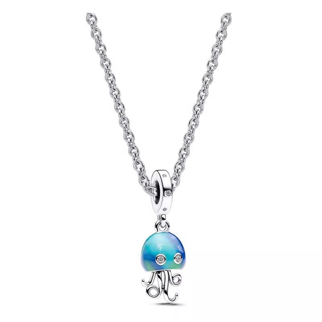 Conjunto de collar y pendientes colgantes de medusa que cambian de ...