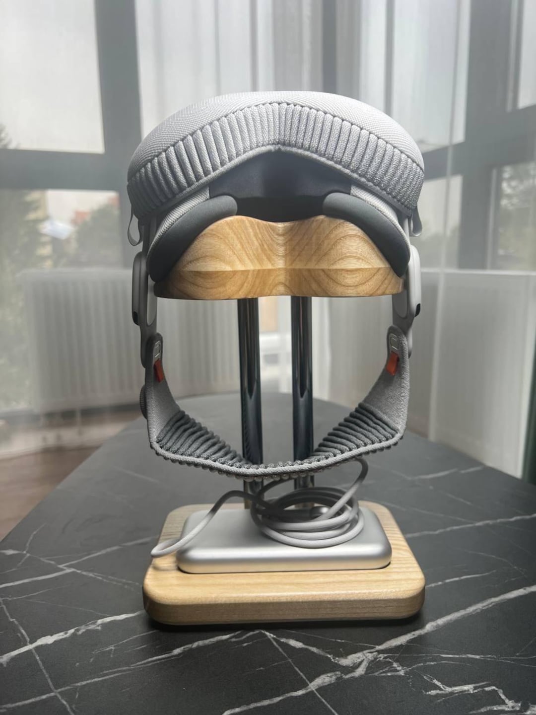 Apple Vision Pro Display Stand Dock for Apple Vision Pro Universal ...