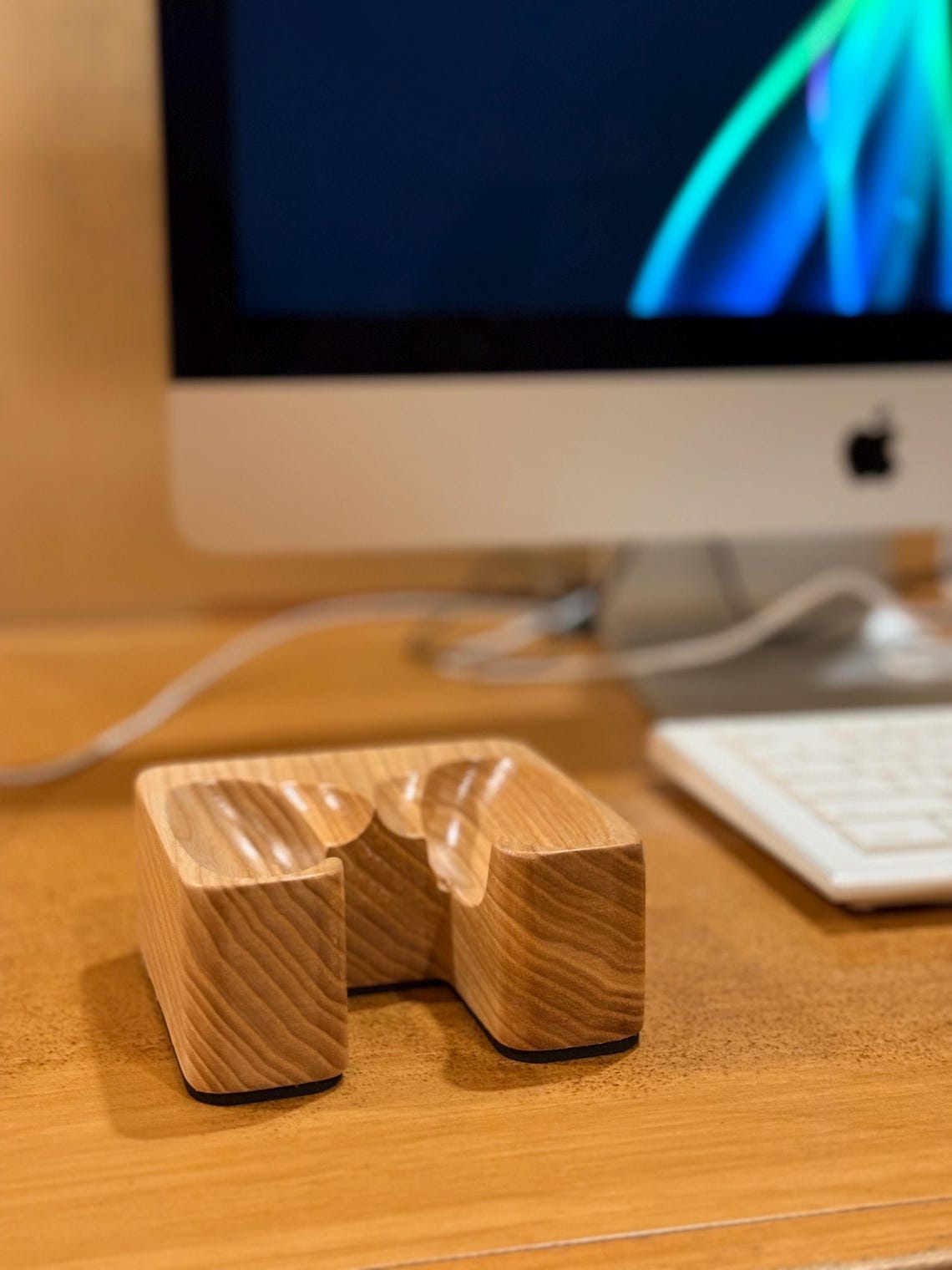 Premium Ash Wood Headphone Stand for Airpods Max - Etsy