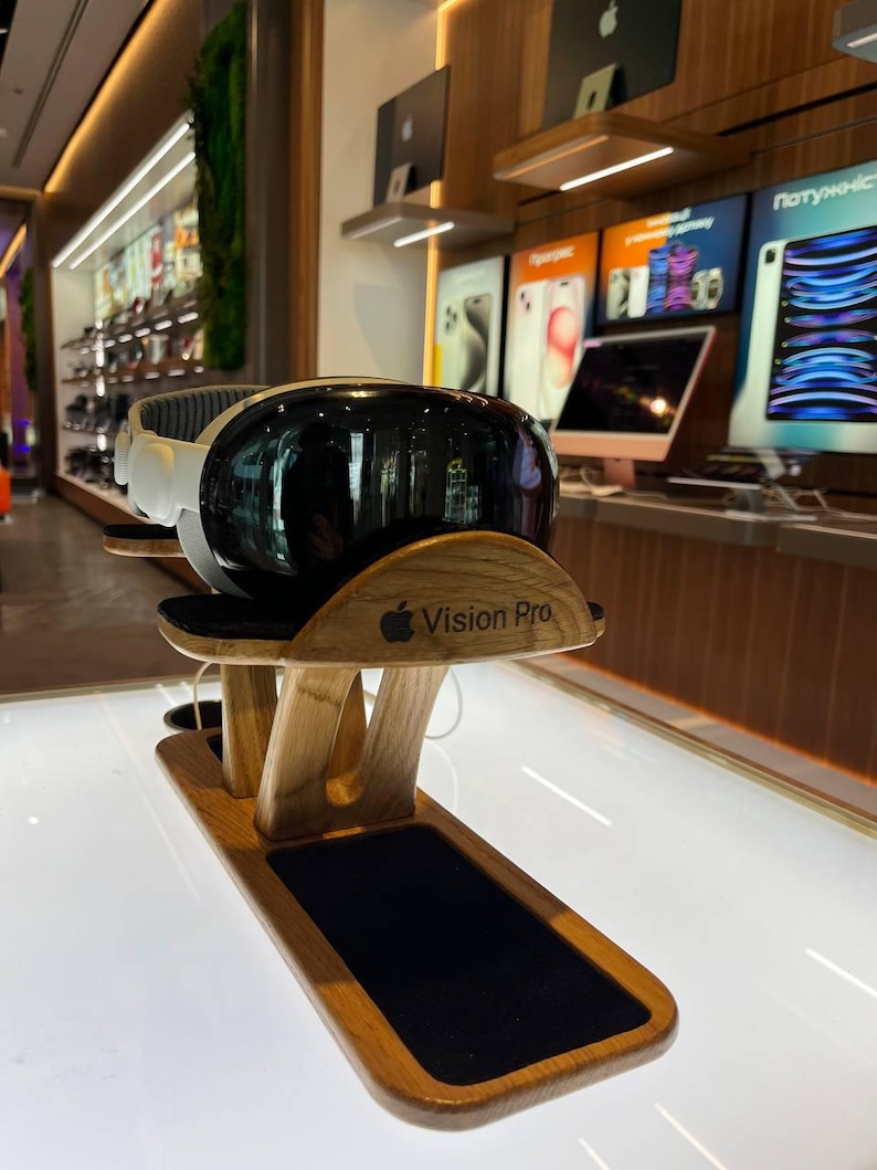 Apple Vision Pro Stand - Display Stand for Your Headset With Integrated ...