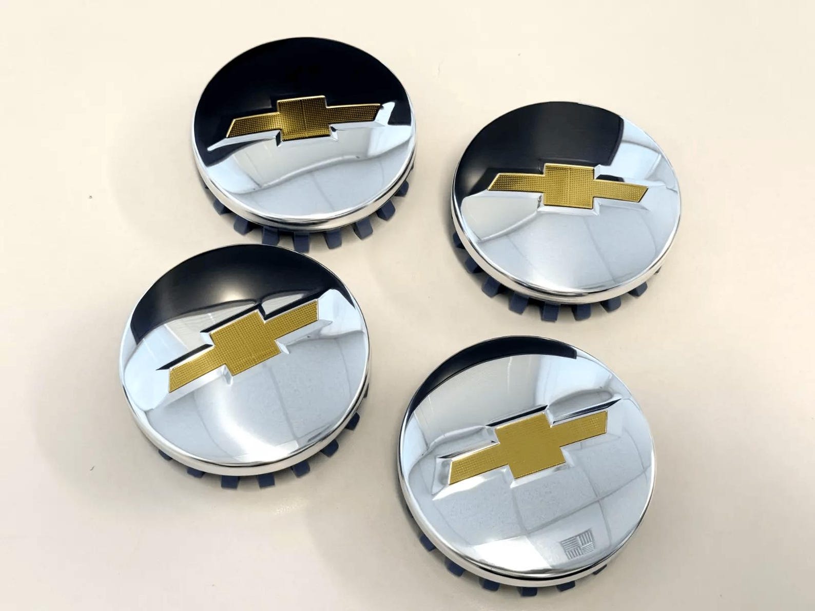 4 Chevy Center Hub CAPS POLISHED Tahoe Suburban Silverado 2014-2024 3. ...