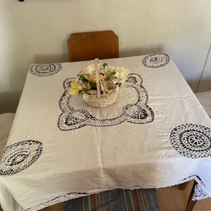 1920s 1930s Antique White Cotton Embroidered Larger Tablecloth Square ...