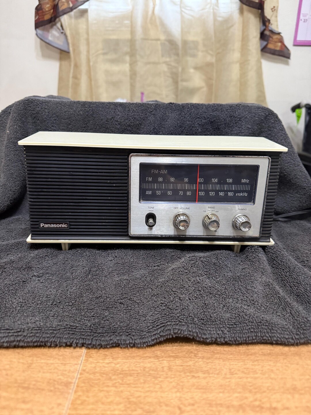 Vintage Panasonic AM/FM Table Radio Model RE-6283 - Etsy