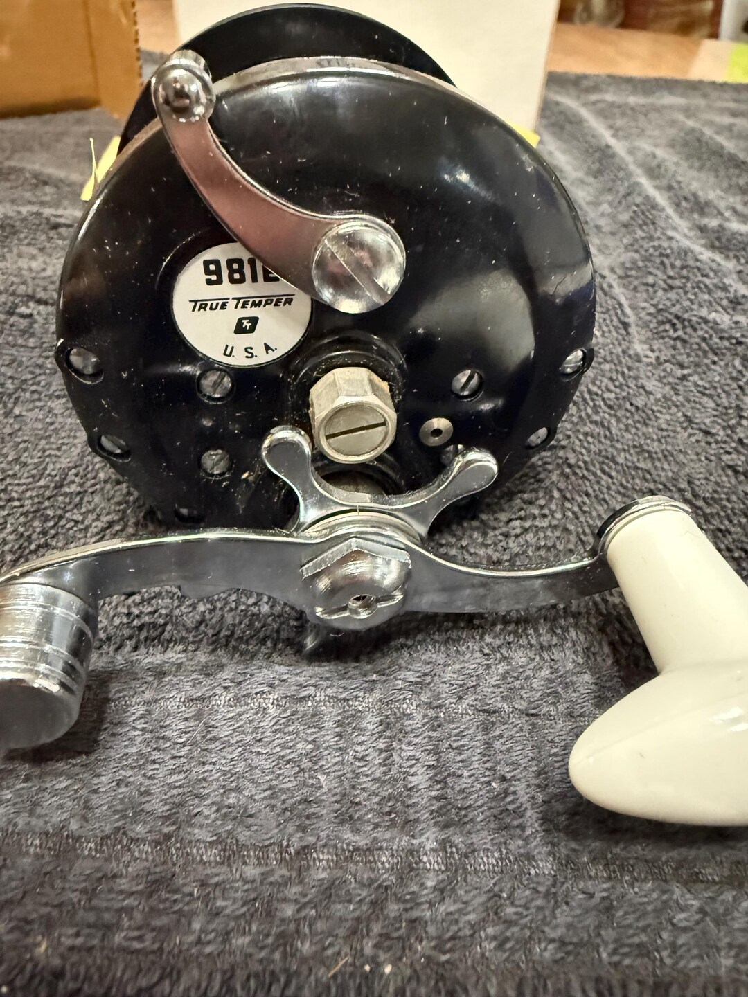 Vintage True Temper 981E Fishing Reel - Etsy