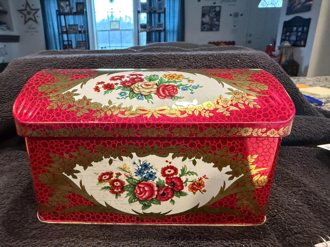 Vintage Hinged Pink Floral Tin - Etsy