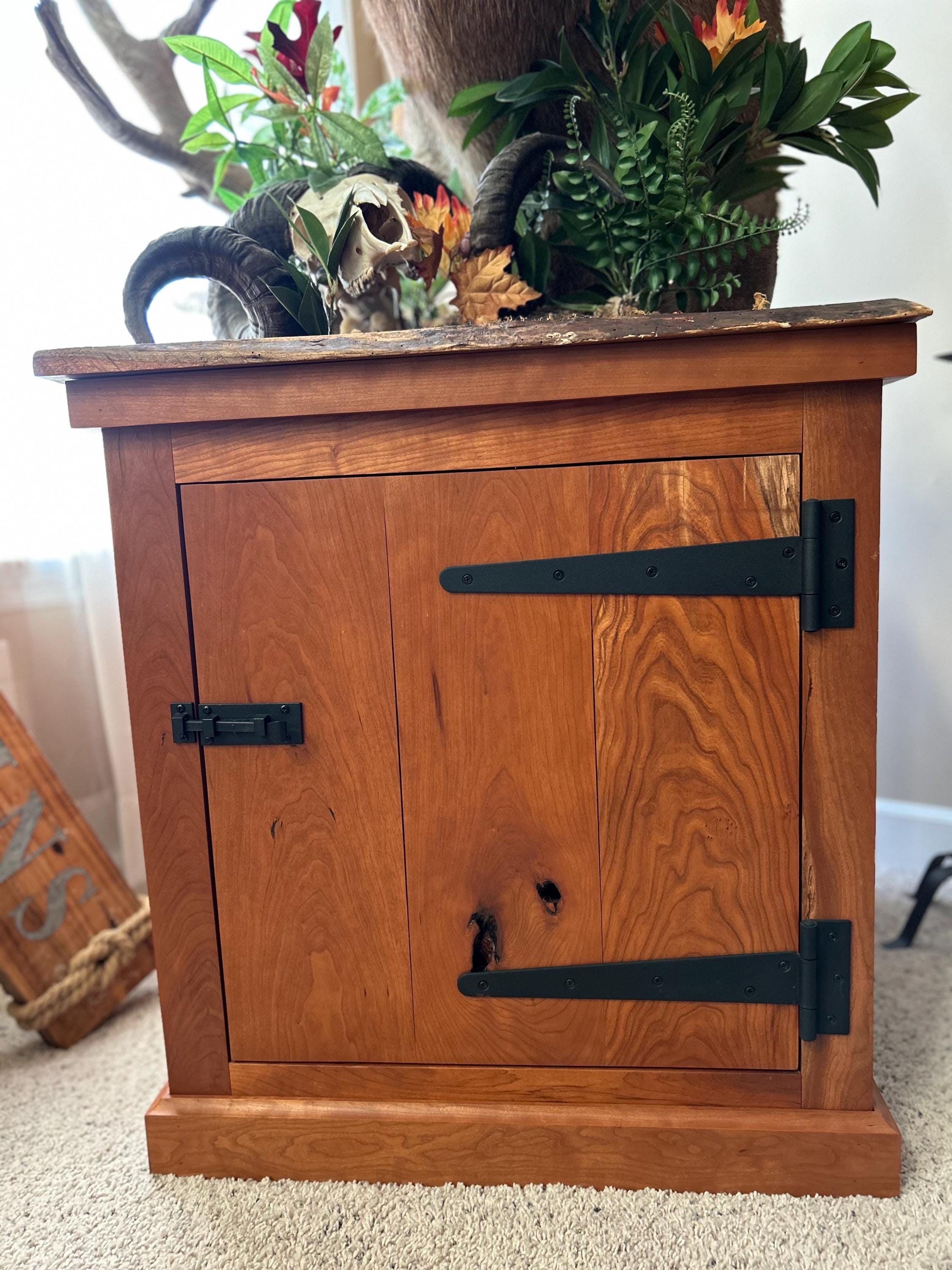 Custom Pedestal / Taxidermy / Mount / Wood / Bar / Cabinet / Trophy ...