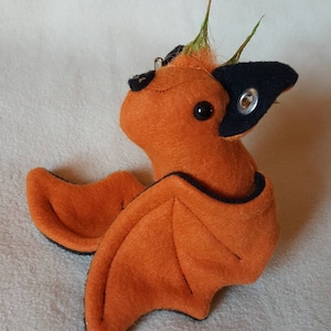 Punk'n Bat the Punk Pumpkin Plushie With Glow in the Dark Anarchy ...