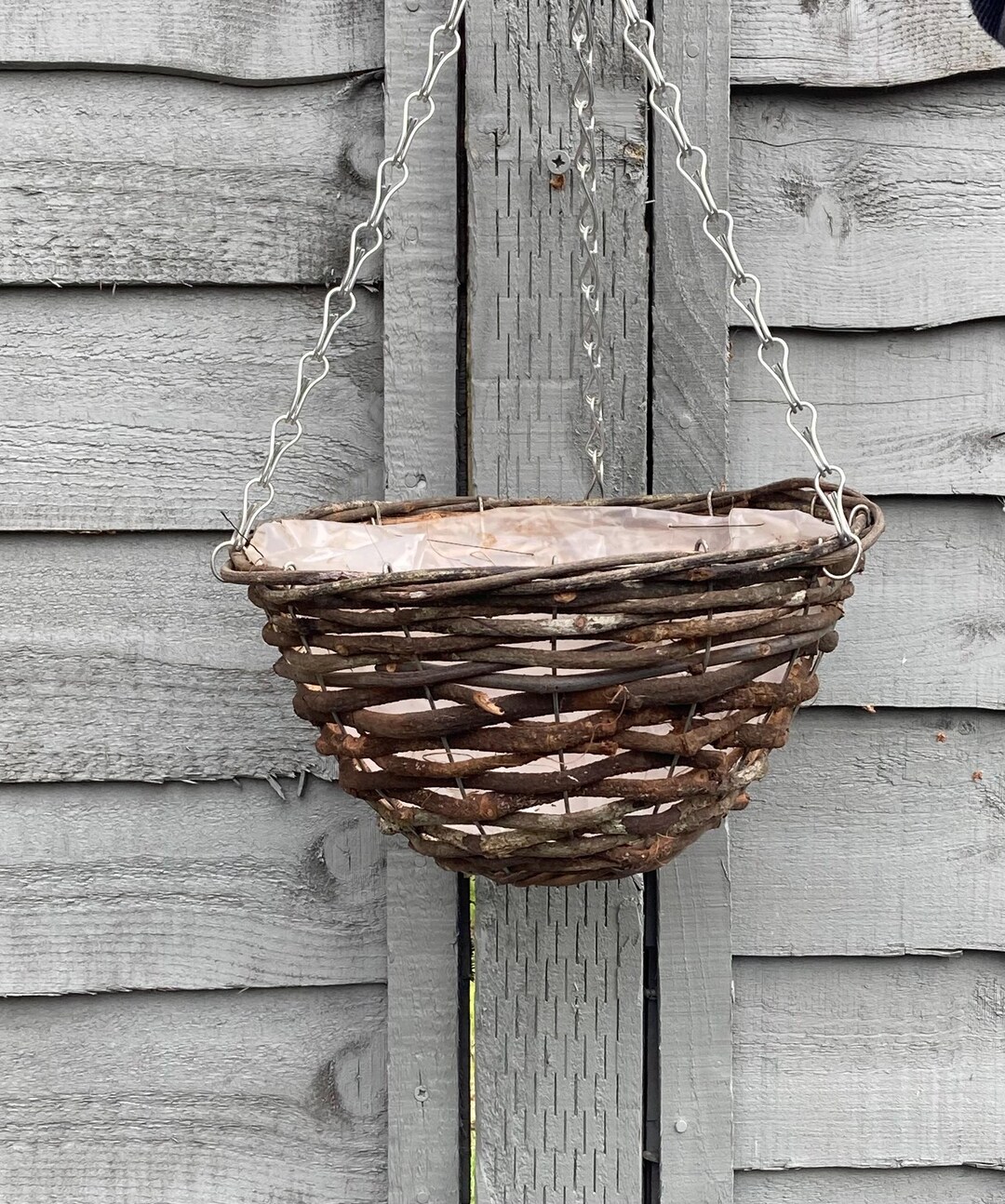 10" Round Rattan Hanging Basket - Etsy
