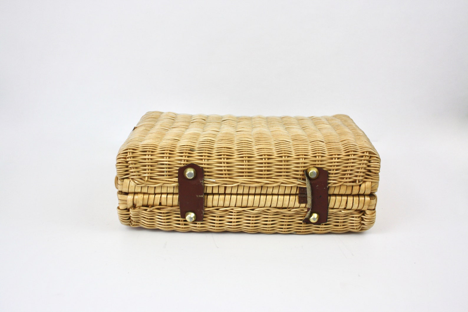 60s Wicker Box Purse Faux Tortoiseshell Lucite Front & Double Handles ...
