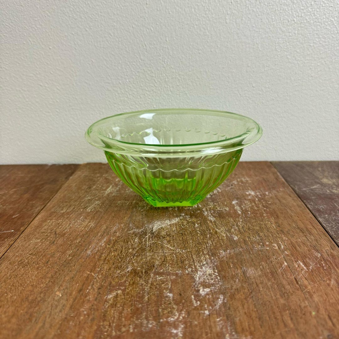 Vintage Hazel Atlas Pillar Optic Vaseline Uranium Depression Glass Bowl ...