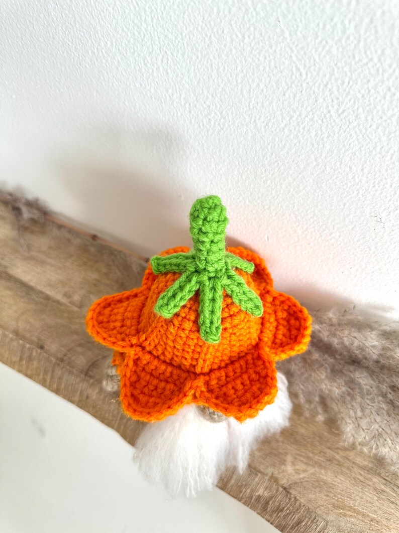 Gnomo de calabaza: decoración otoñal hecha a mano con crochet - Etsy México
