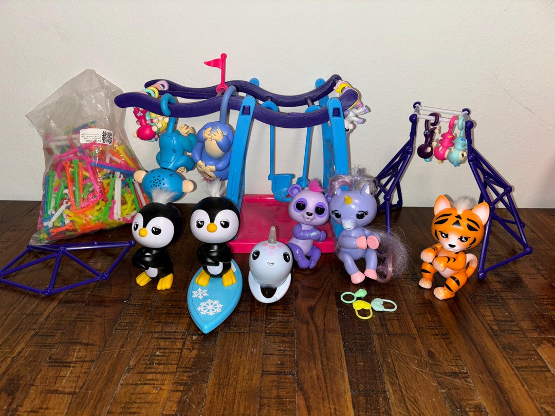 Fingerlings Lot Swingset Jungle Gym Monkey With 8 Motion Ones - Etsy