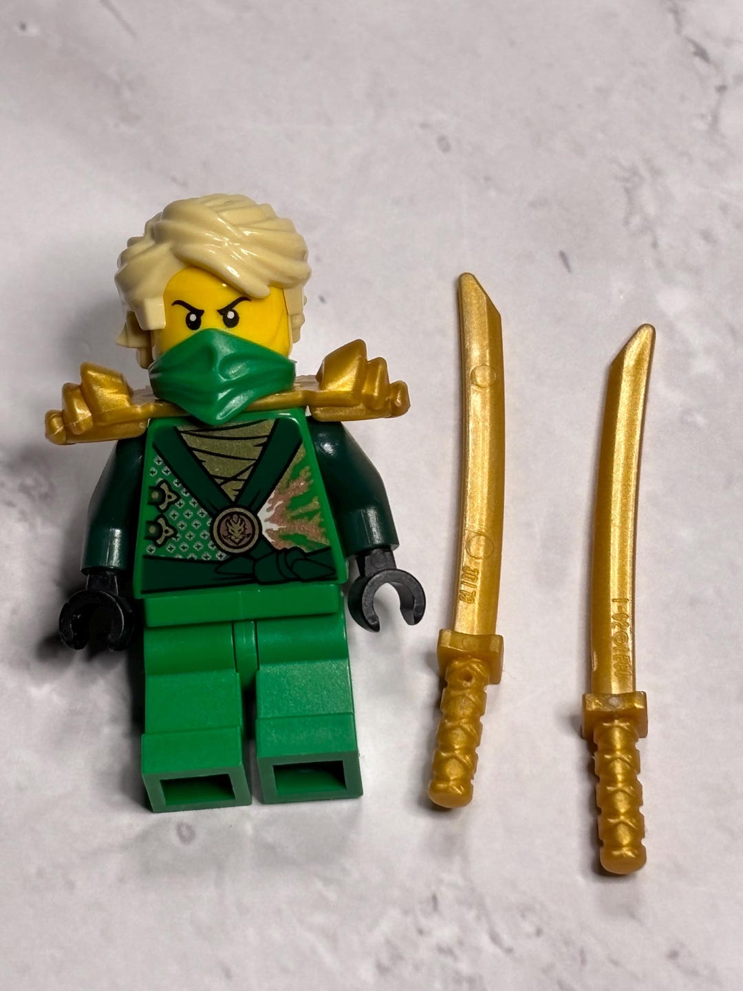 Lego Ninjago Lloyd Techno Robe Rebooted Gold Armor Njo0087 Minifigure ...