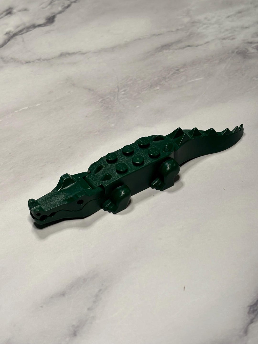 LEGO Minifigure Animal Dark Green Alligator Crocodile With 8 Teeth ...