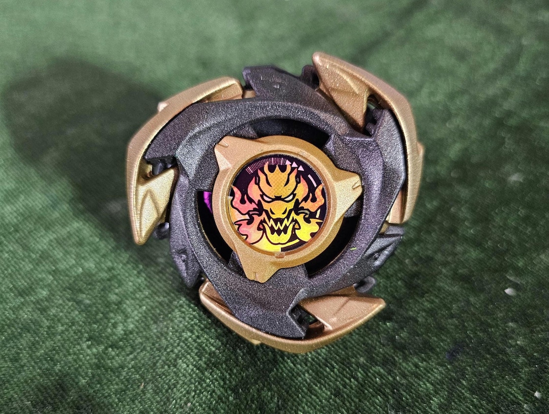 Beyblade X Takara Tomy Dran Brave Custom Metal Coat. Gold and Black ...