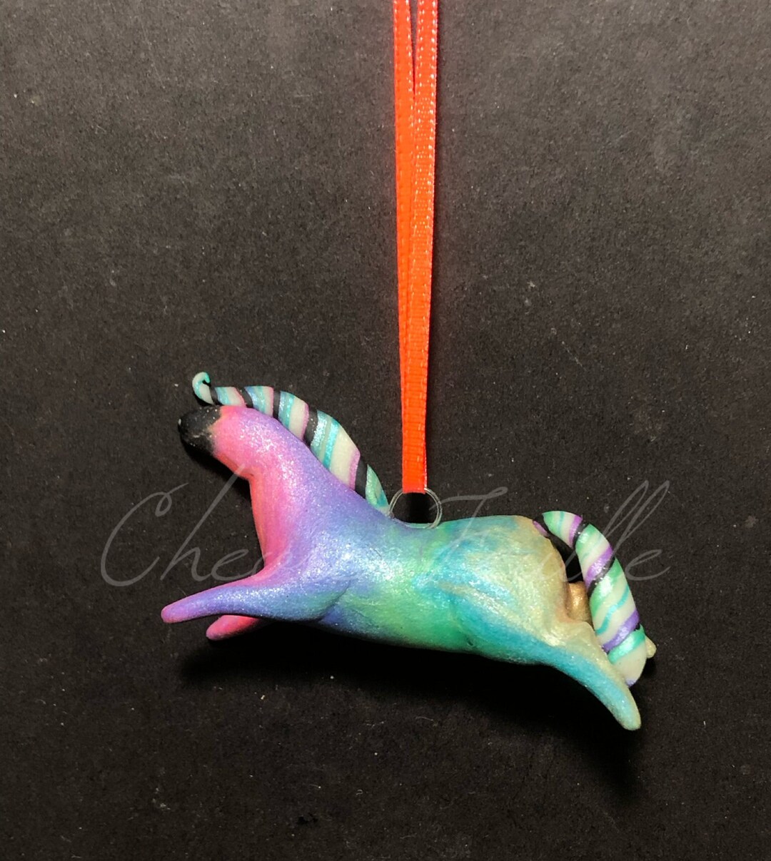 Flying Ponies : the Hot Pink to Violet to Green to Gold Pony Small ...