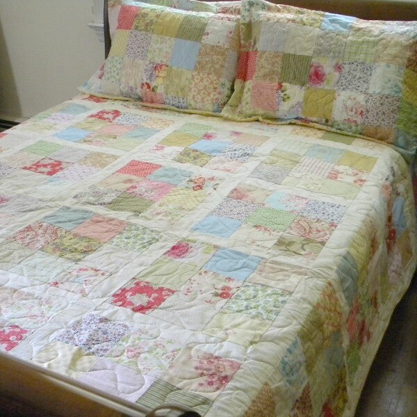Vintage Cottage Quilt Queen Size - Etsy