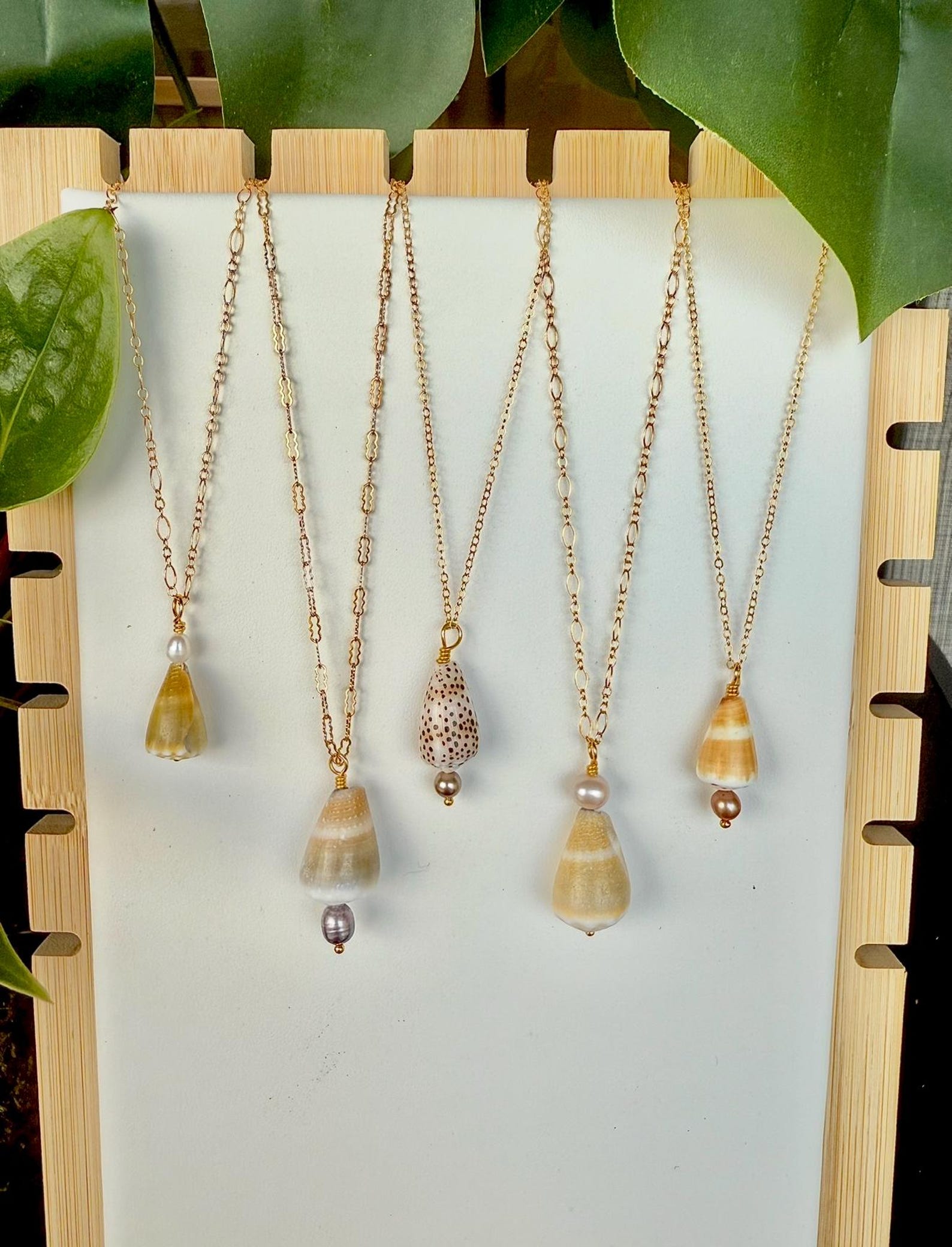 Hawaiian Shell Necklace - 14k Gold Filled - Etsy