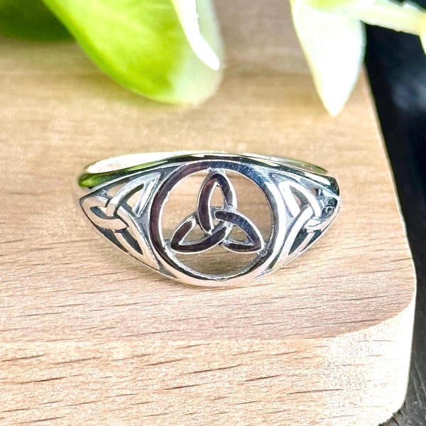 Unity Ring - Etsy