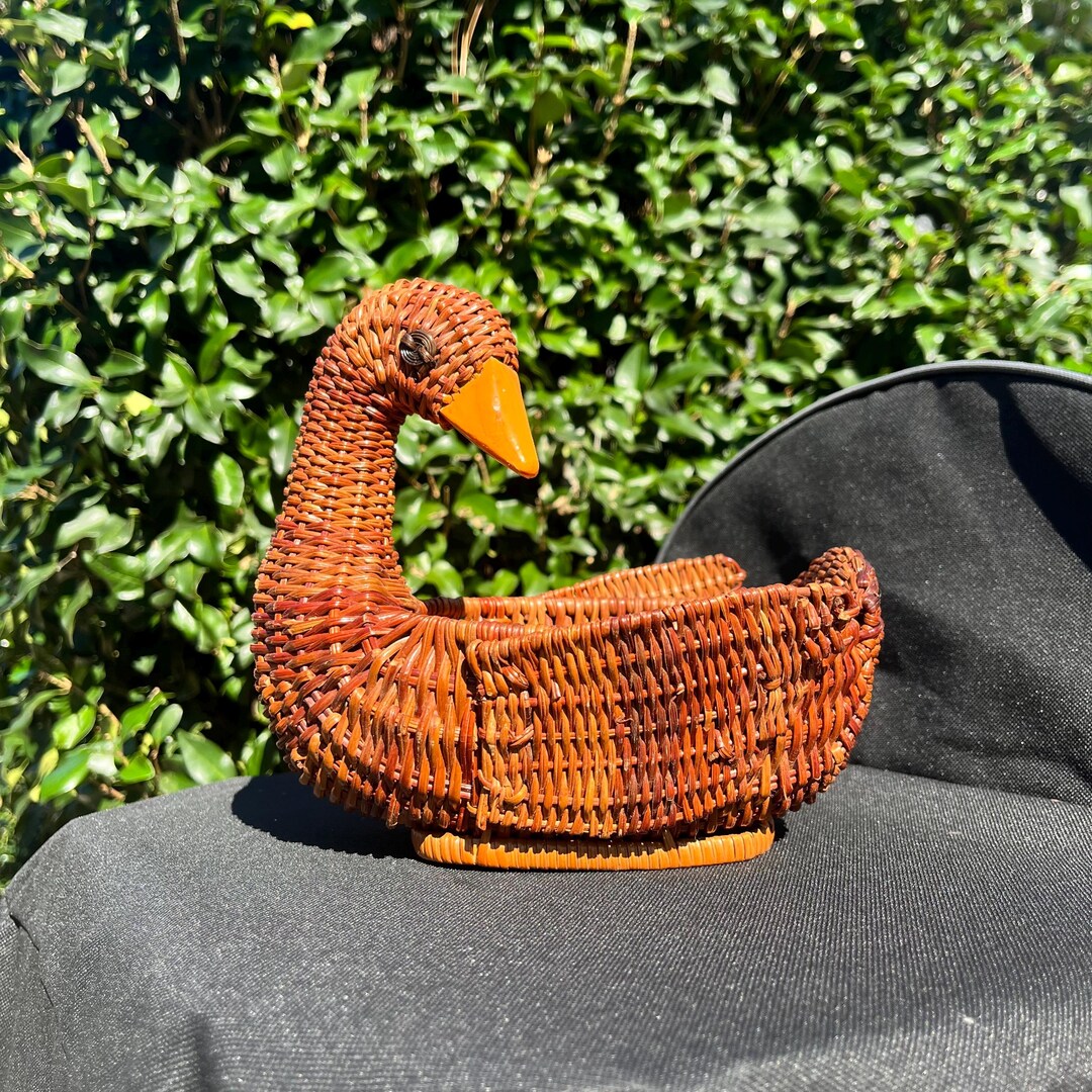Vintage Duck/goose/swan Decorative Wicker Basket - Etsy