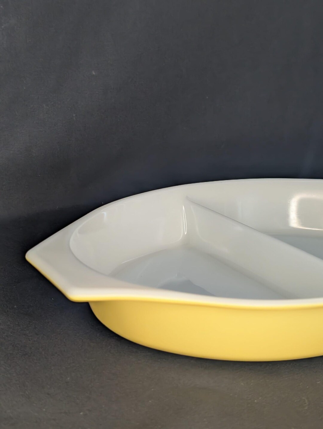 Vintage Pyrex Yellow Divided Oval Ovenware Dish – 1.5 Qt, 12.5", C ...