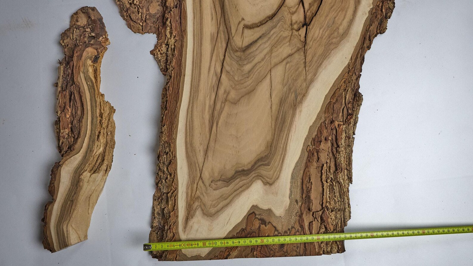 A Natural Board With Original Edges 1350x700x40 Mm / 53.15x27.56x1.57 ...