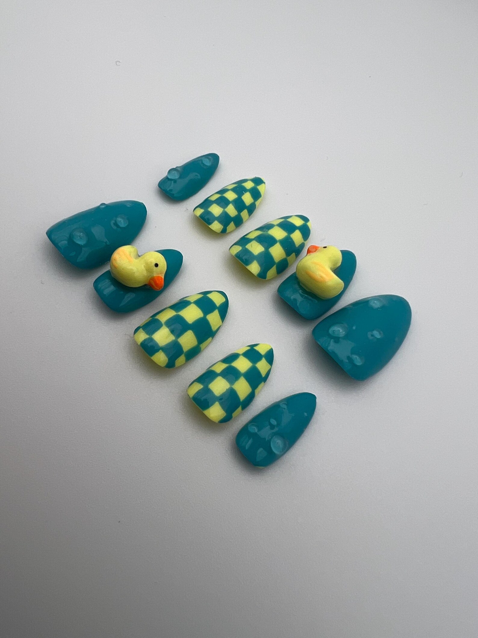 3D Rubber Ducks | Press-on Nail Set | Hand-painted | Nail Glue Included ...