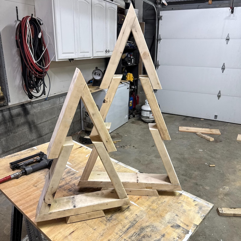 2x4 Christmas Tree - Etsy