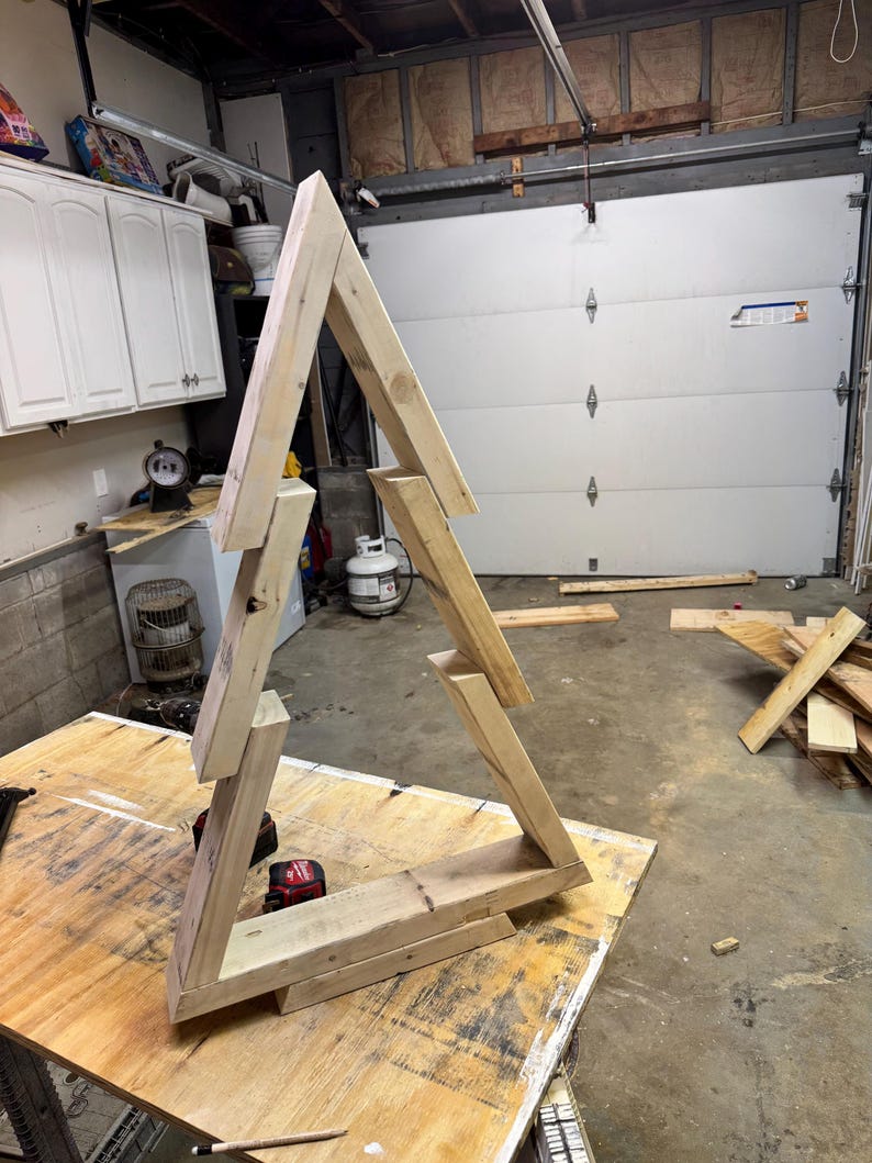 2x4 Christmas Tree - Etsy Canada