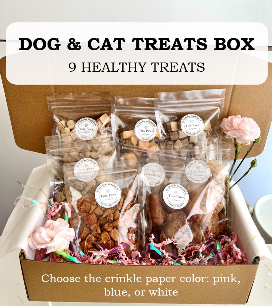Pink Treats Box - 9 Healthy Dog and Cat Treats | Cat Gift Box | Dog ...