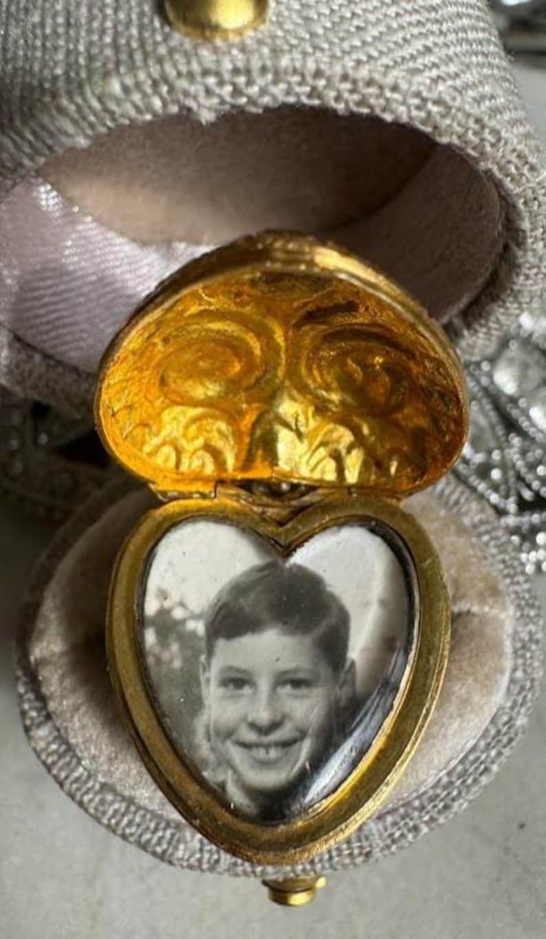 Vintage 18kt Gold Heart Photo Locket - Etsy