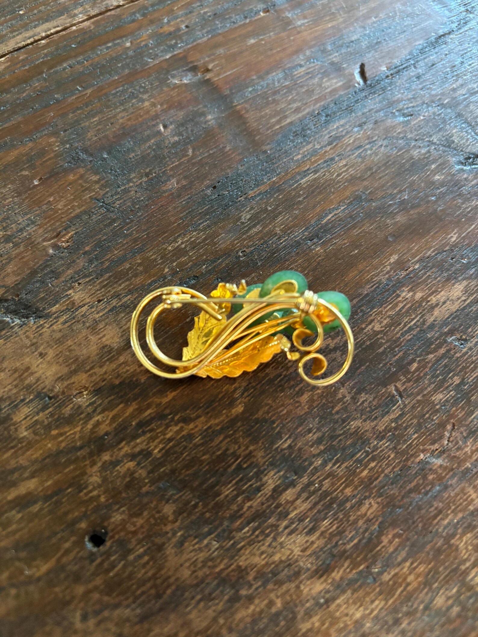 1950s Vintage Van Dell Jade Grape Cluster Brooch With Gold Leaves - Mid ...