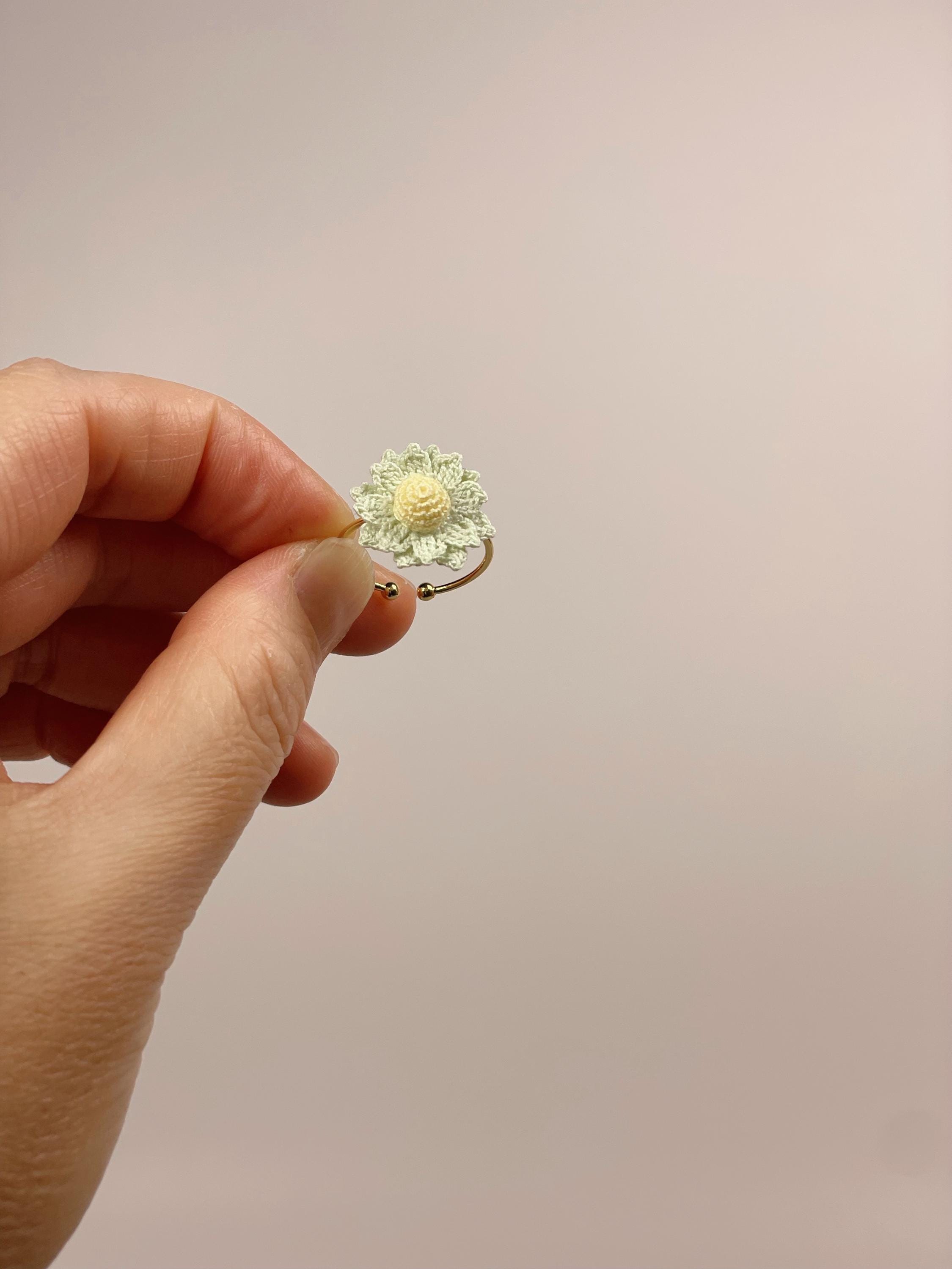Handmade Micro Crochet Daisy Rings, Crochet Rings, Knitting Rings ...