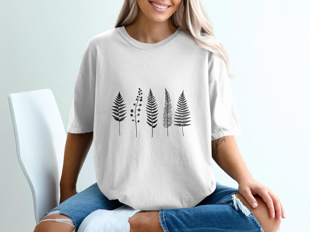 Botanical Fern Leaf Illustration T-shirt, Nature Inspired Design Tee ...