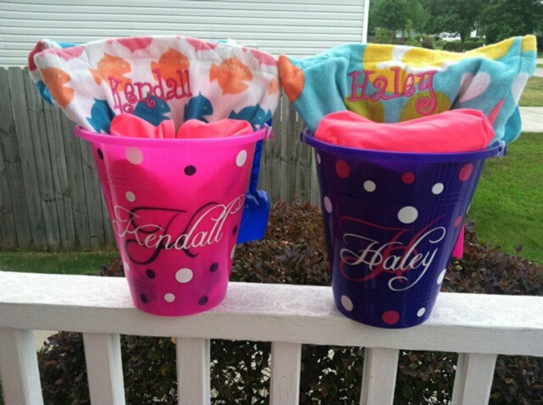 Set of 6 Personalized Name Vinyl Decals – for Kids Stuff - Etsy