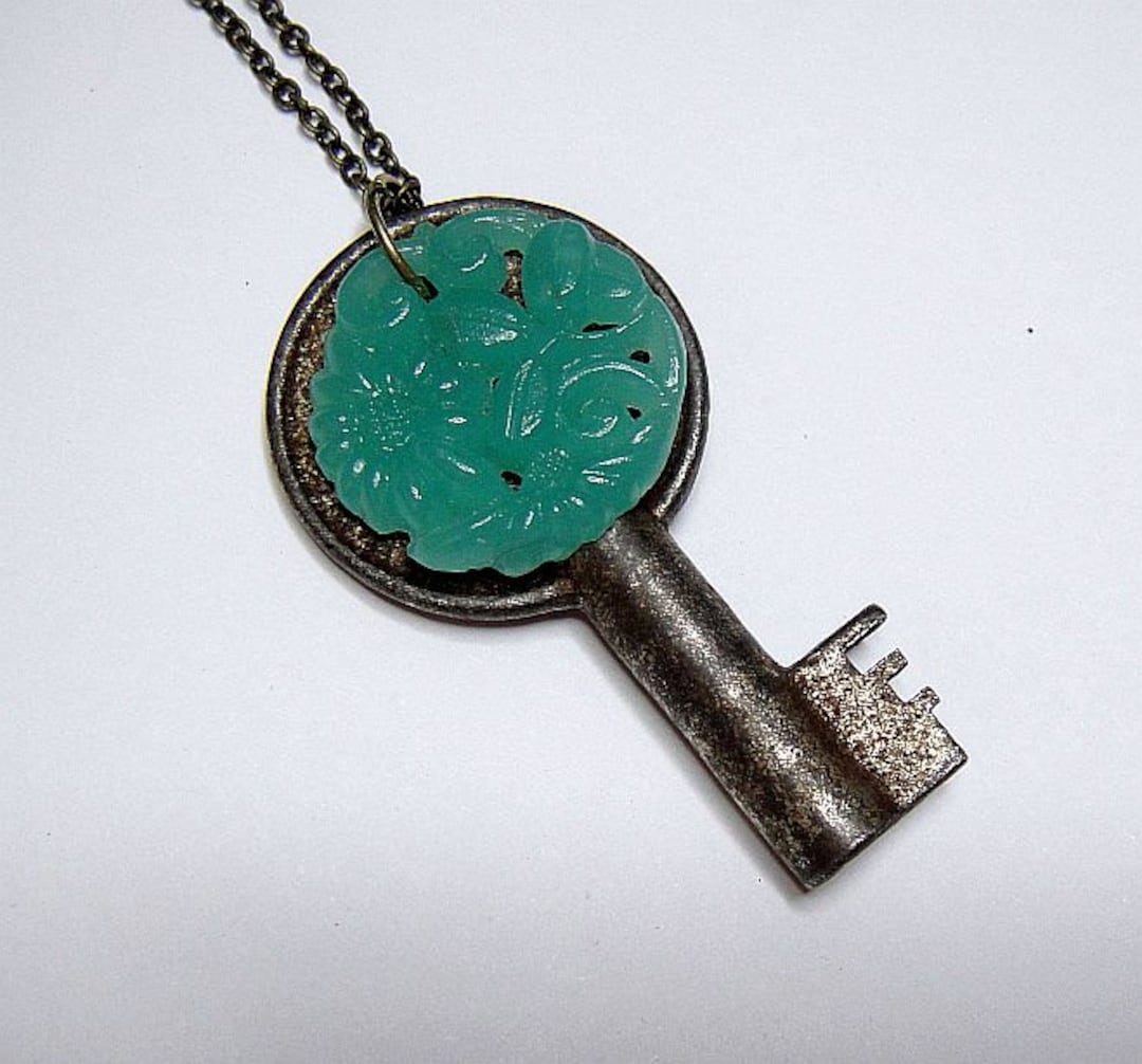 Antique Key and Green Vintage Japanese Capochon Necklace - Etsy