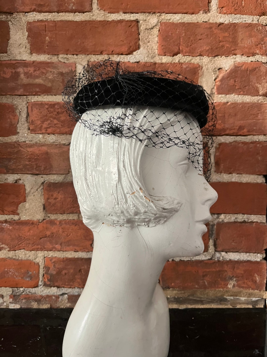 1950s Black Velvet Ring Fascinator With Spidery Feather - Etsy